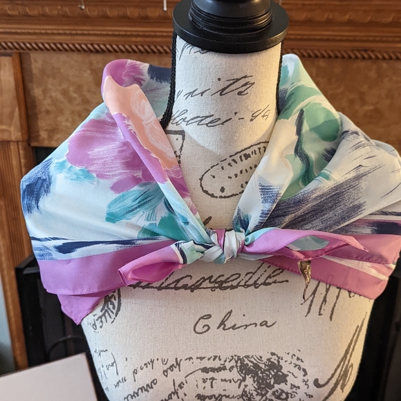 Liz Sinclair | Accessories | Liz Sinclair Made In Italy Scarf | Poshmark